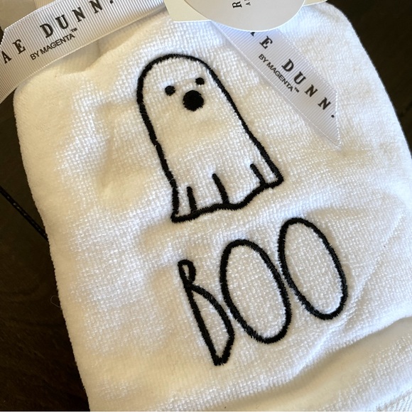 Rae Dunn | Bath | Rae Dunn Boo Hand Towel Set | Poshmark